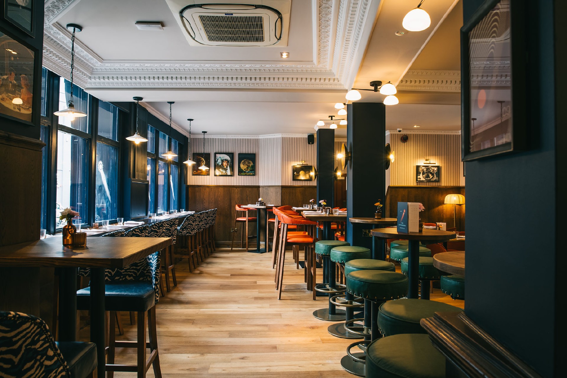 The Astronomer - Fuller's Pub and Restaurant in Bishopsgate